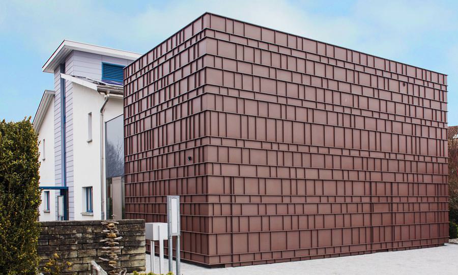 Winkelstehfalz-Fassaden in Titanzink: Kreativ mit traditioneller Technik