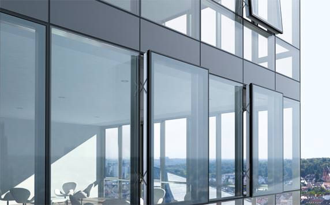Großflächige (Semi-)Structural-Glazing-Fassaden mit Zwei- bzw ...