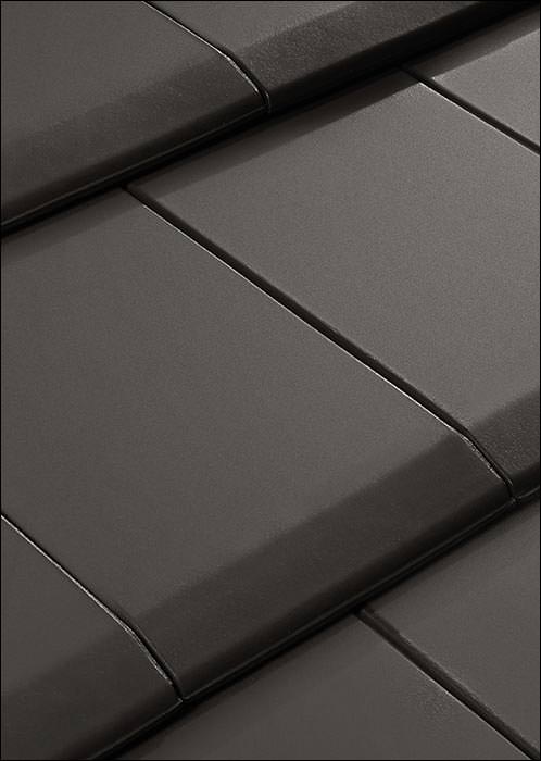 Mikado auf dem Steildach ... als puristischer Glattziegel von Creaton ...