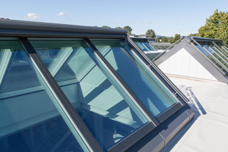Sonnenschutz à la Renson für das Modulare Oberlicht-System von Velux