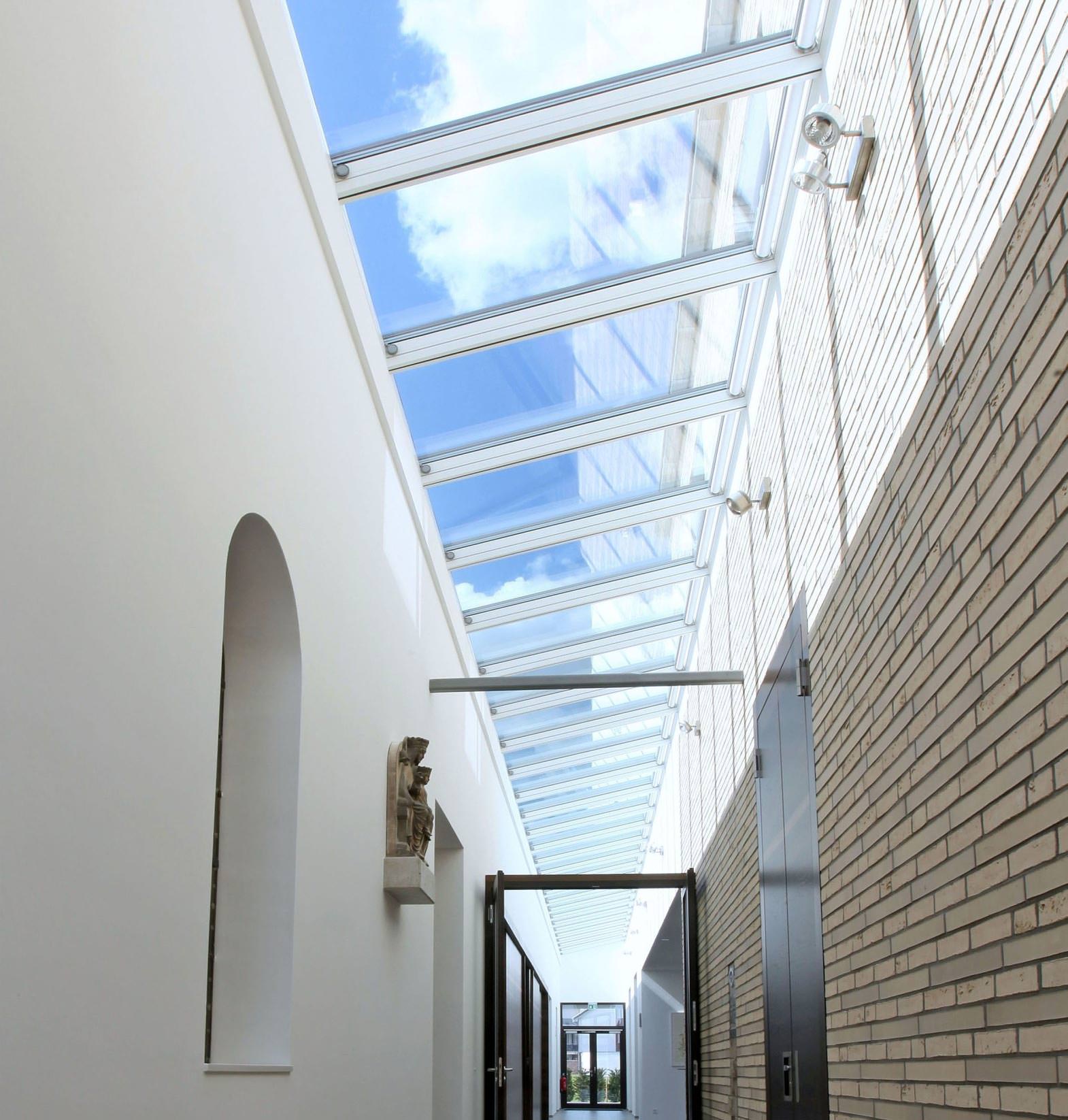 Velux erweitert sein Modulares Oberlicht-System um die Möglichkeit der ...
