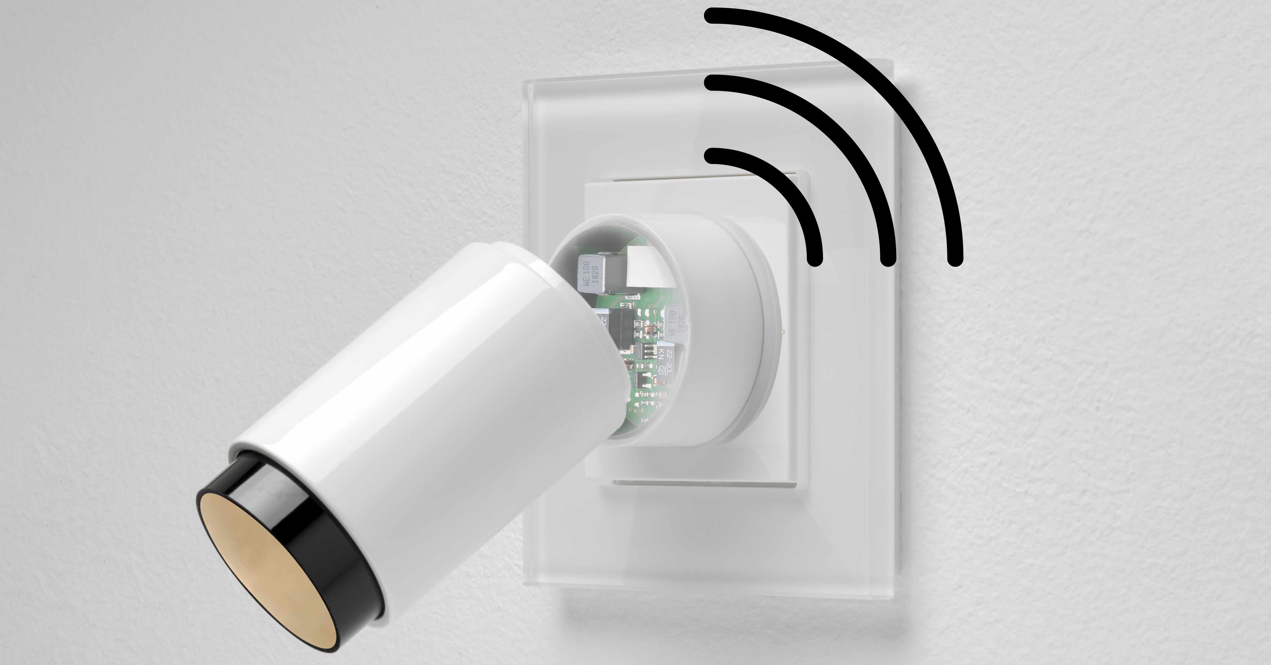 Plug & Light: Die Lichtsteckdose von Insta (sowie Gira und Jung) wird smart